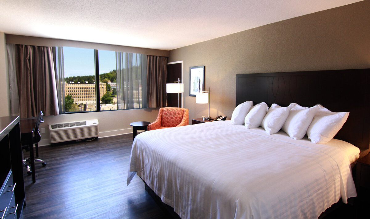 Contemporary Hotel in Hot Springs National Park | Hotel Hot Springs